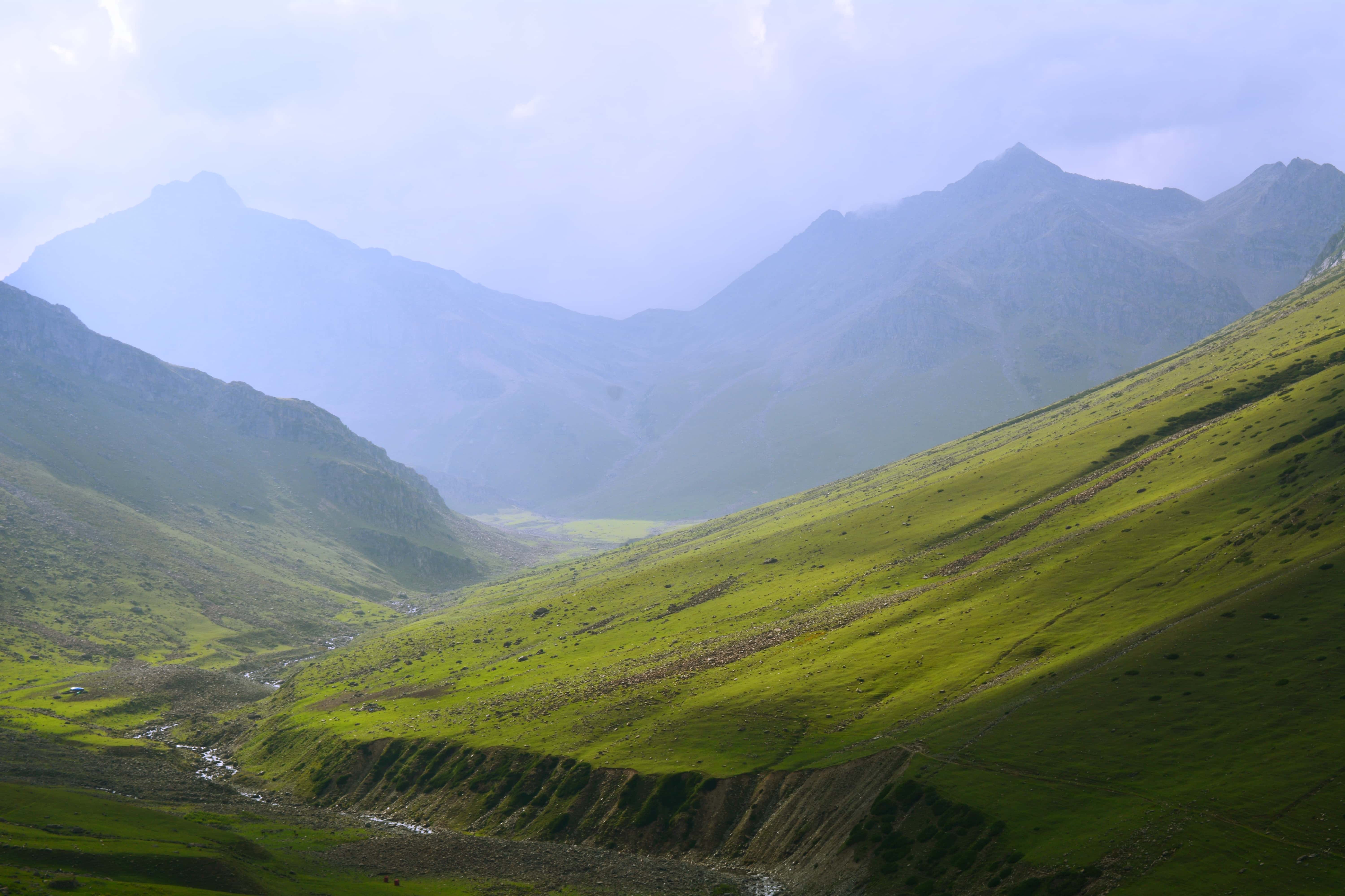 5 Reasons To Do The Tarsar Marsar Trek with Bikat Adventures