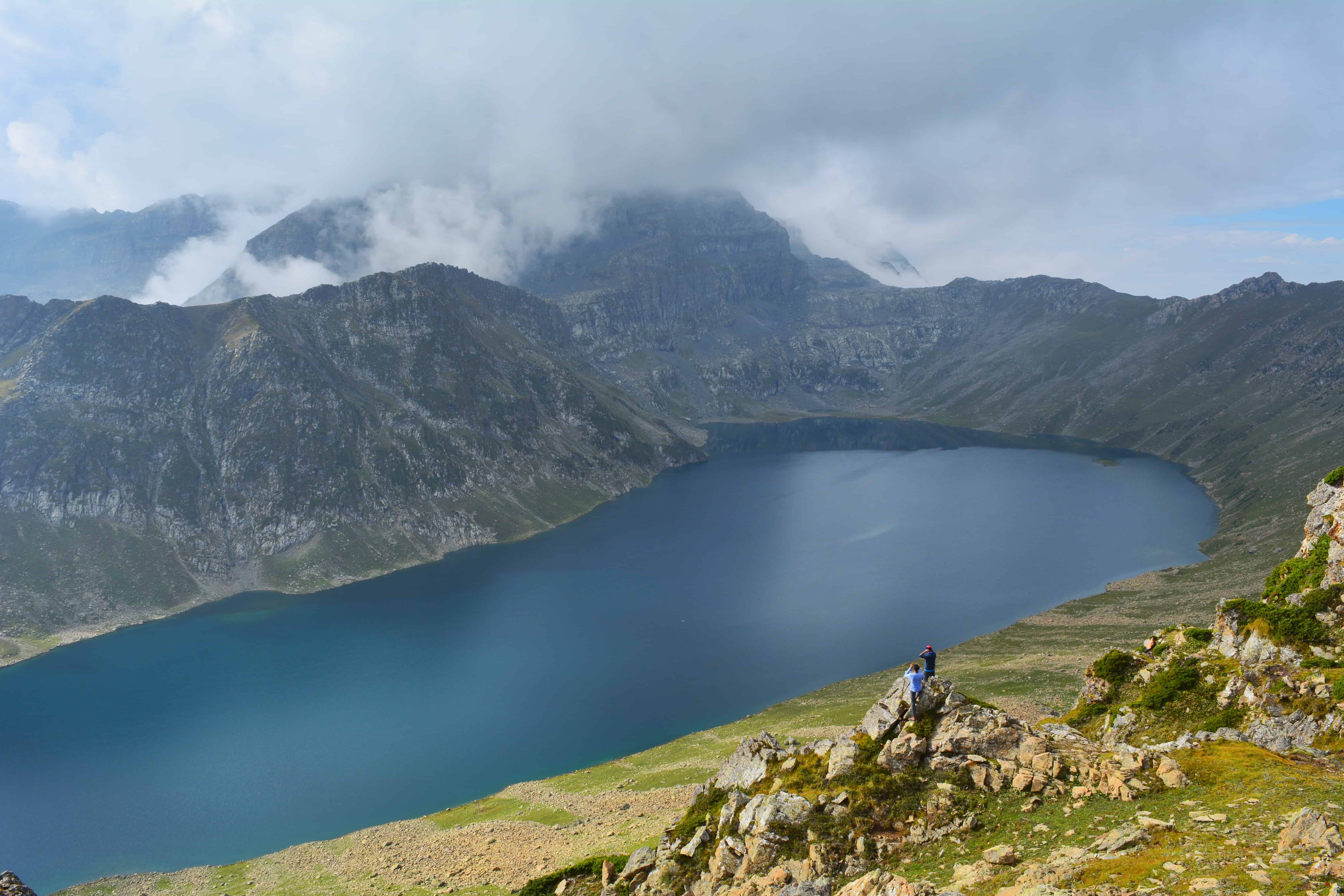 5 Reasons To Do The Tarsar Marsar Trek with Bikat Adventures